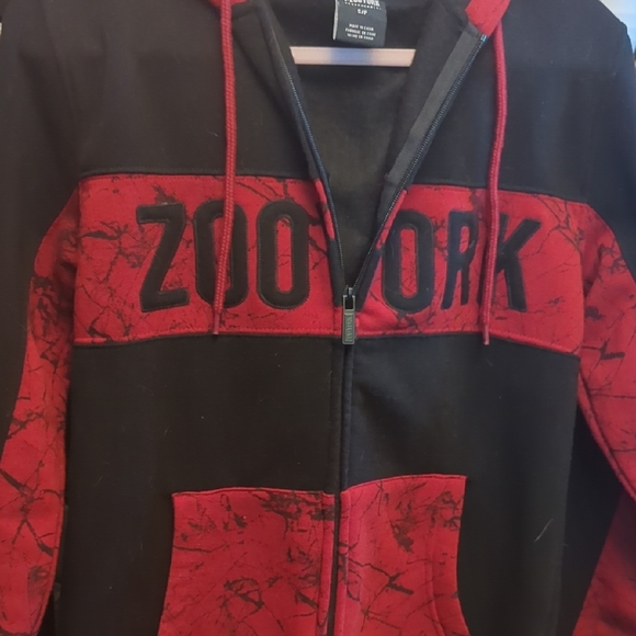 Zoo York | Jackets & Coats | Zoo York Black And Red Zipup Hoodie | Poshmark